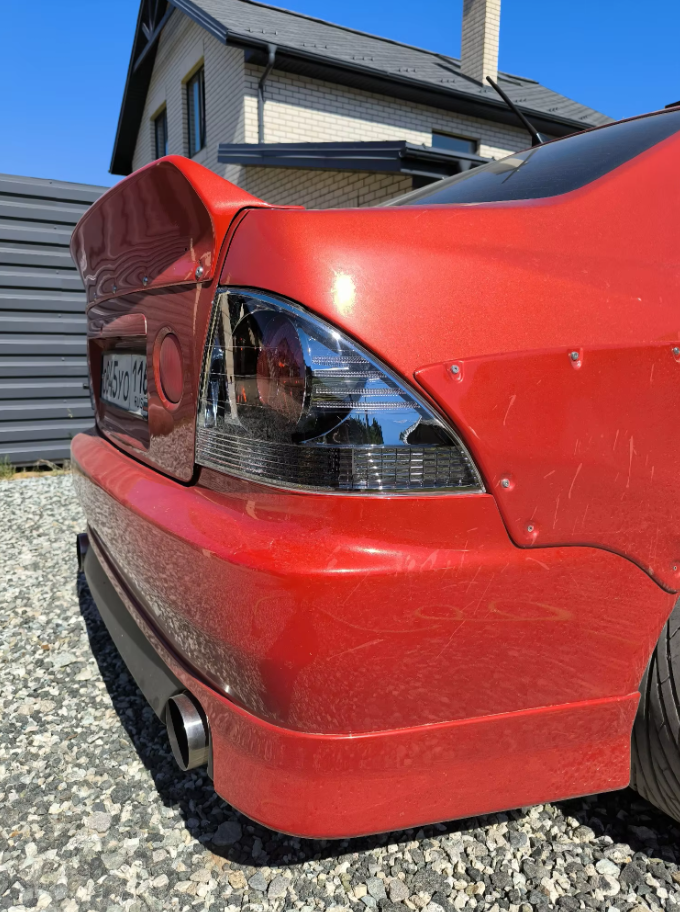 Toyota Altezza / Lexus IS200 IS300 Black Housing Tail Lights – Boosted Kiwi